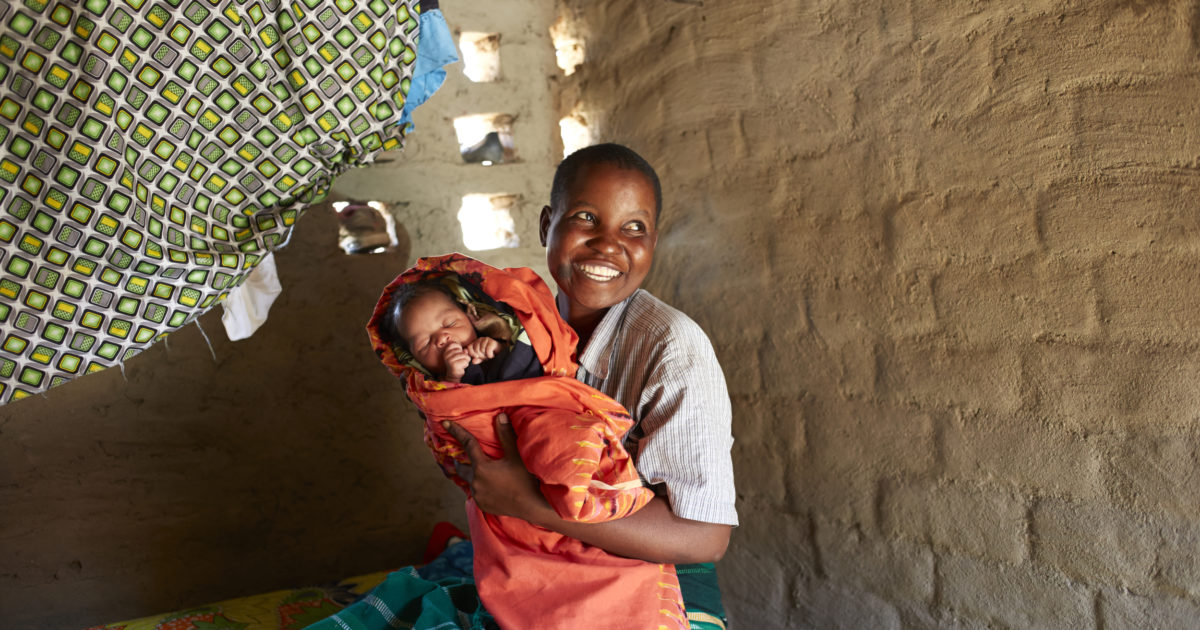 Delivering Life: New Mothers in the World's Poorest Country - 1854 ...