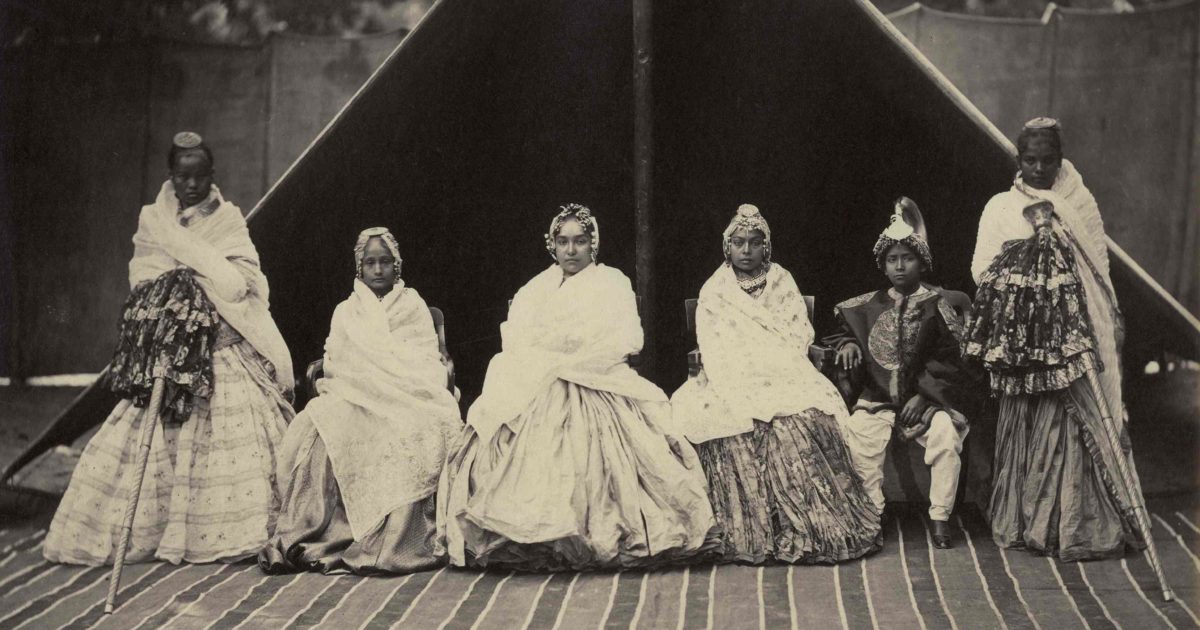 Early British Colonial Travellers Show Earliest Images of India - 1854 ...