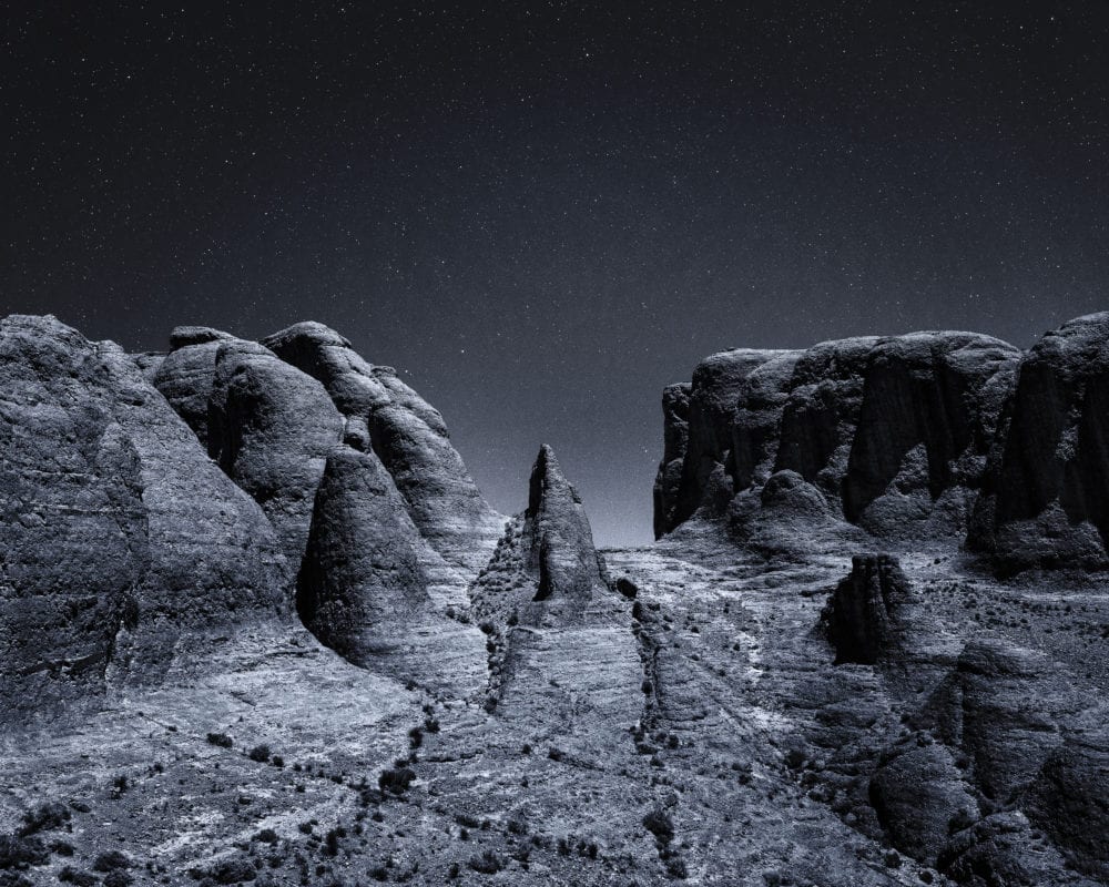 Kingdom of the Girls: The alternate reality where women rule the world ...