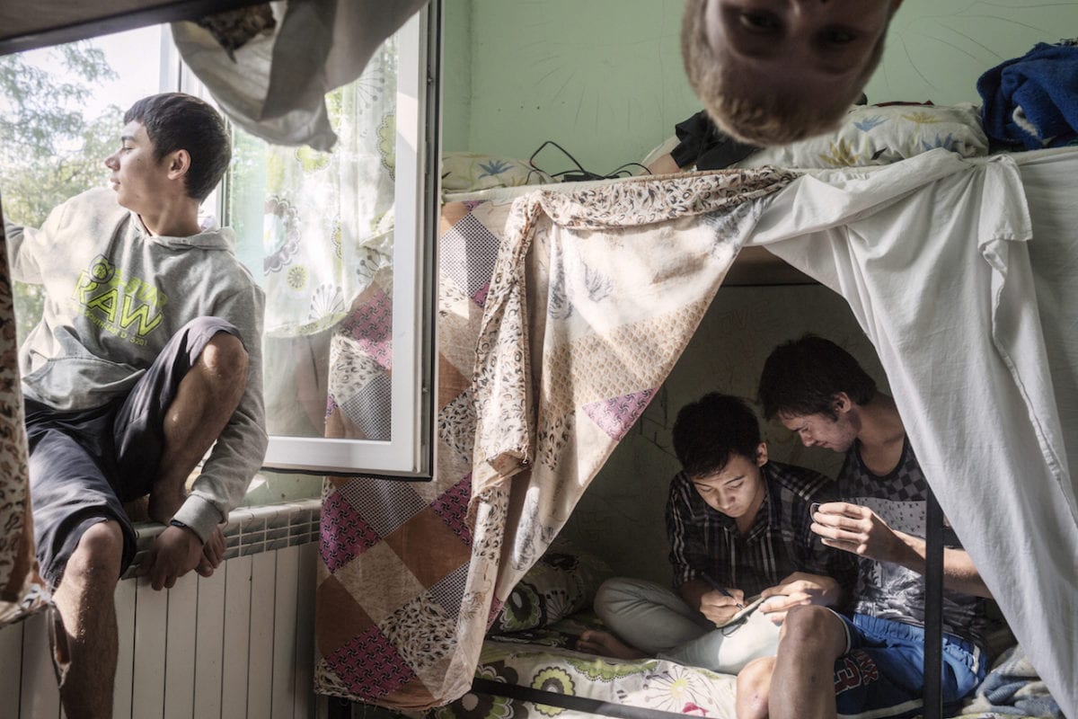 Alessandro Penso brings migration home to the Europeans - 1854 Photography