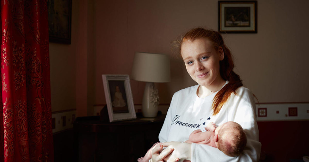 Motherhood: The first twenty-four hours - 1854 Photography