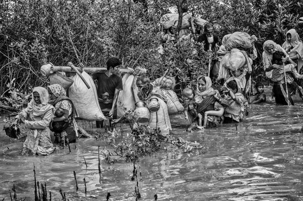 Ezra Acayan wins the 2018 Ian Parry Scholarship - 1854 Photography