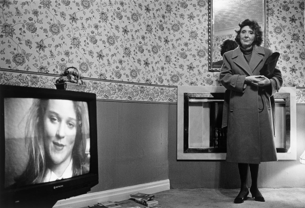 Who’s looking at the family now? - 1854 Photography