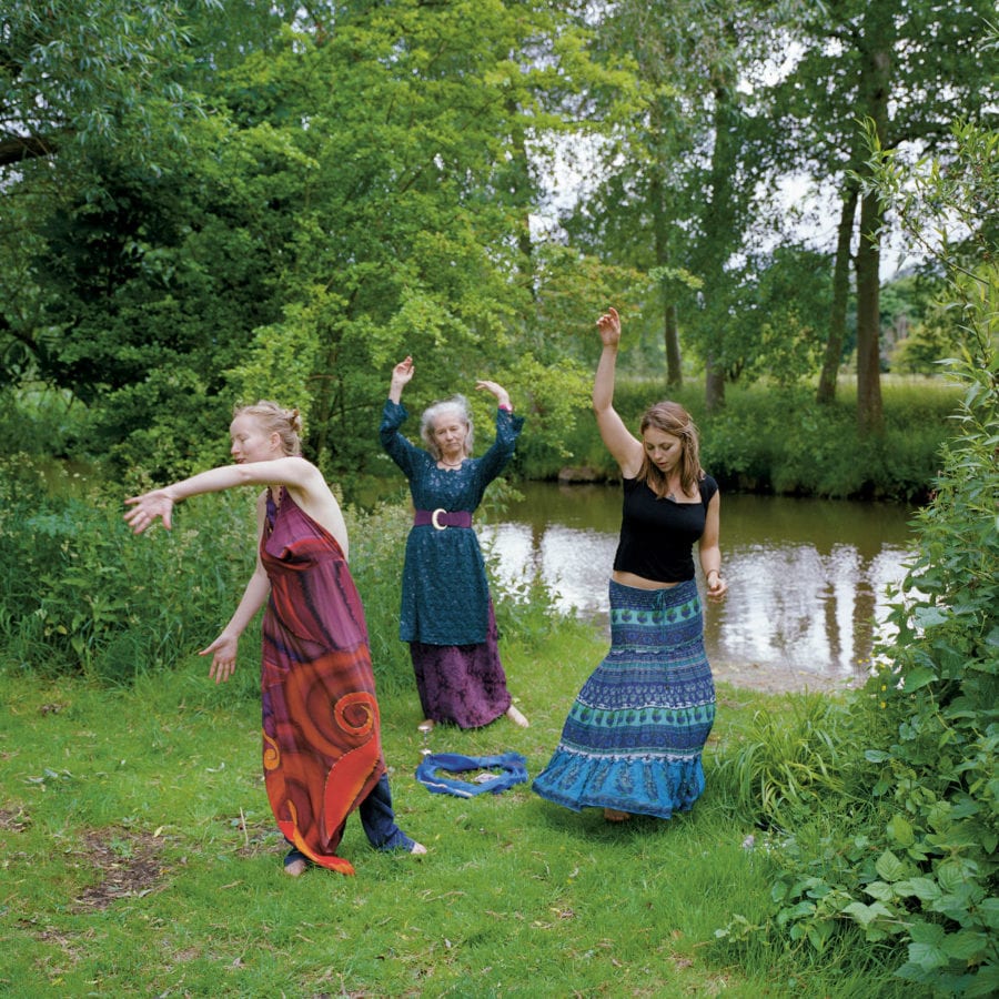 Chloe Dewe Mathews discovers a richness of life along the River Thames
