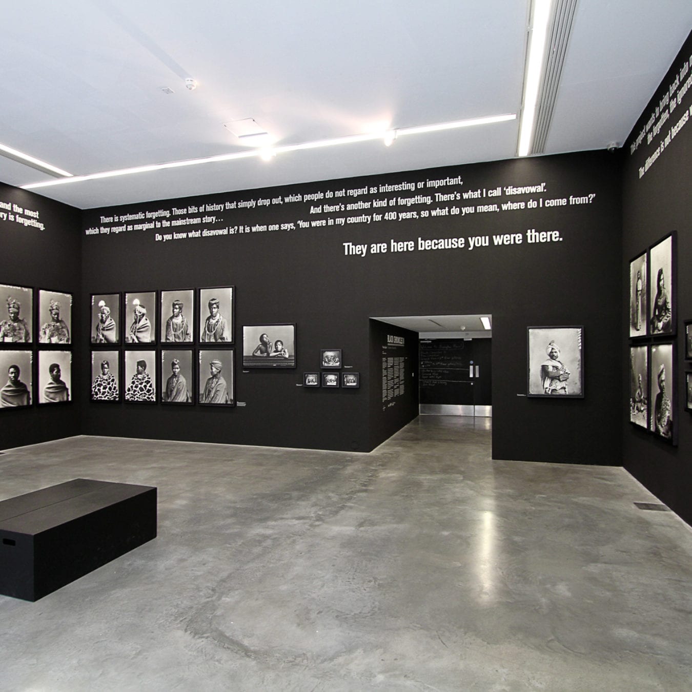 1000 words' new book presents 21 interviews with leading curators of ...