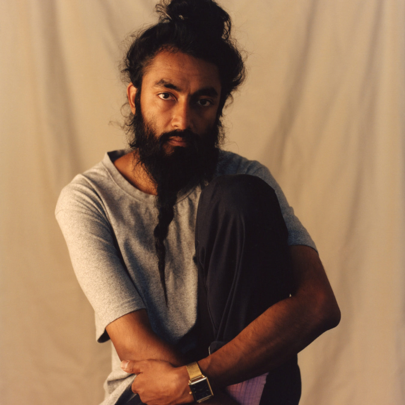 Vivek Vadoliya’s quiet portraits celebrate a spectrum of British Asian ...