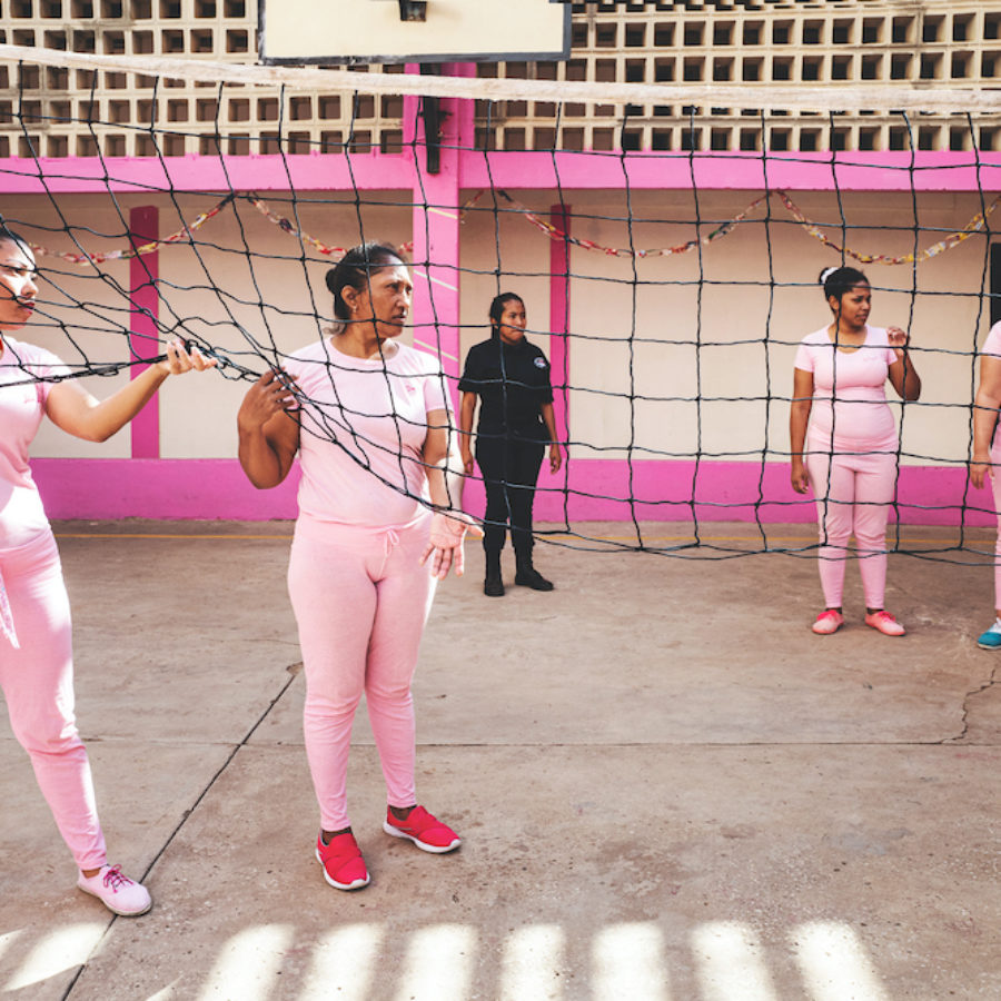 Ana María Arévalo Gosen wins the 2021 Leica Oskar Barnack Award as the ...