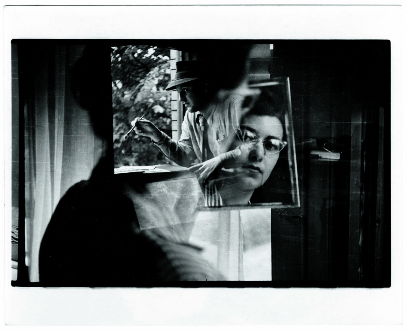 A new collection of work by Saul Leiter reveals his enduring influence ...