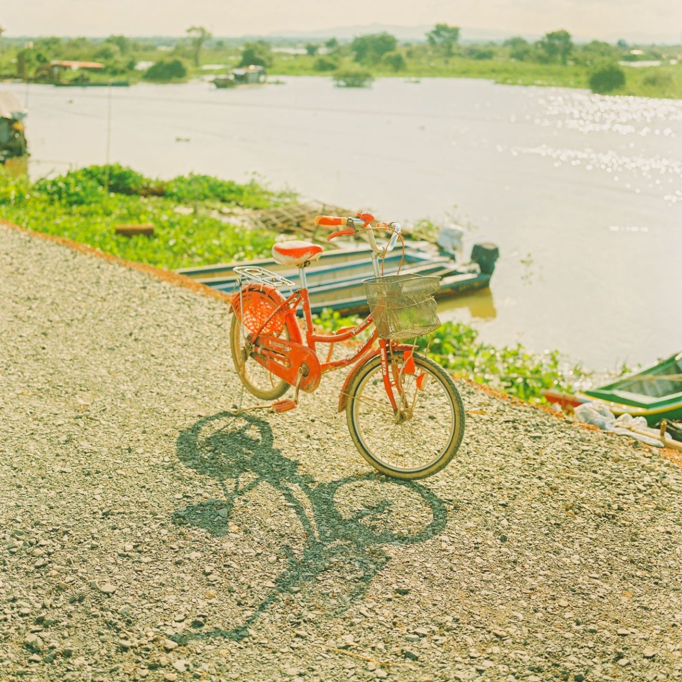 Calvin Chow captures the beauty of Cambodia's Tonlé Sap, where the ...