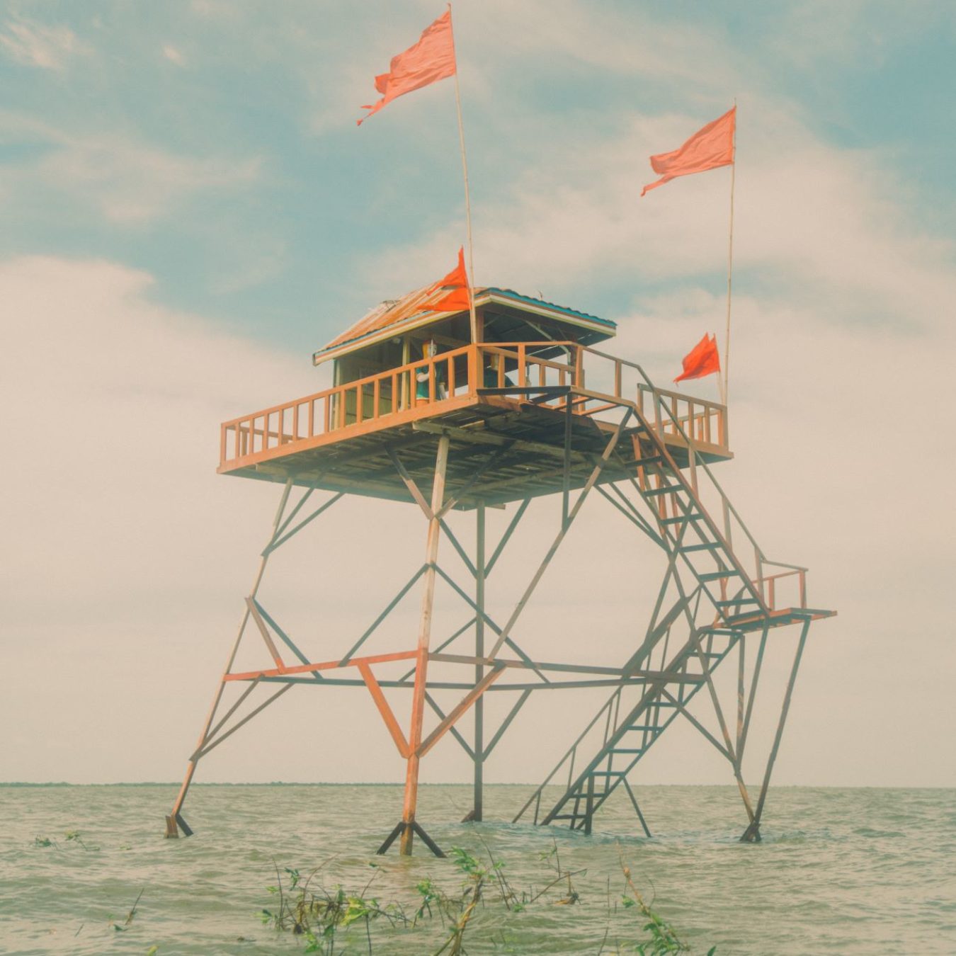 Calvin Chow captures the beauty of Cambodia's Tonlé Sap, where the ...