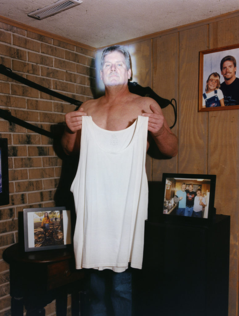 Ashley Markle captures a reunion with her father after his 10 year ...