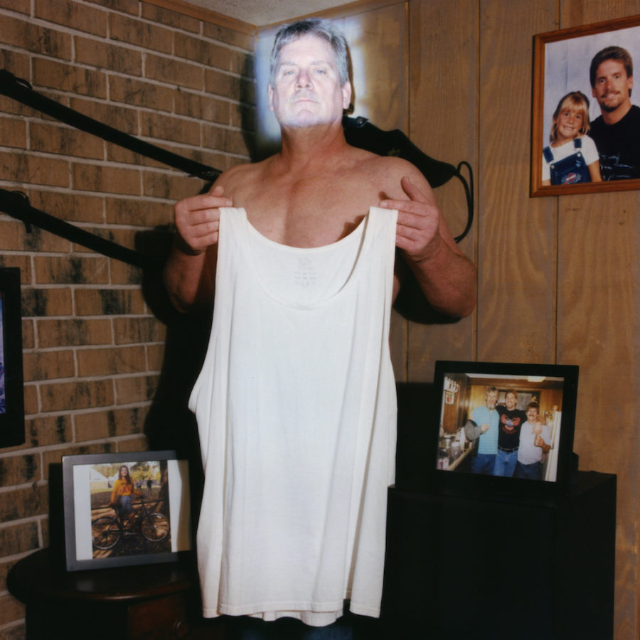 Ashley Markle captures a reunion with her father after his 10 year ...