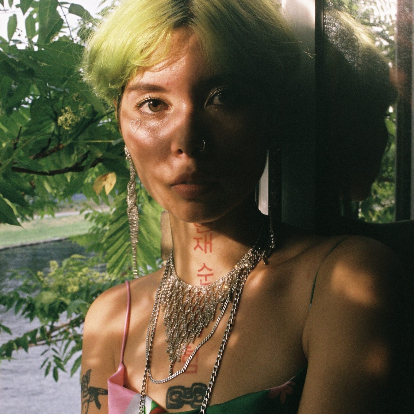 Emily Dodd-Noble captures intimacy and hedonism in Berlin's underground rave scene - 1854 ...