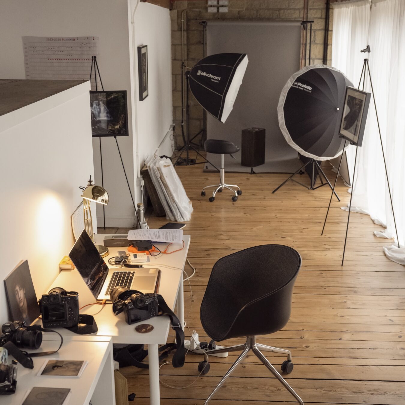 In the Studio with Carolyn Mendelsohn - 1854 Photography