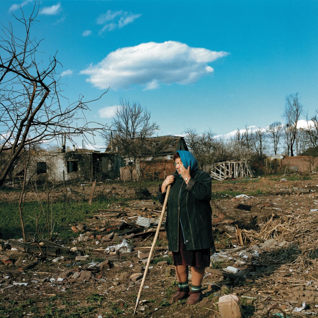 Byron Smith's testament to enduring life amidst conflict in Ukraine ...
